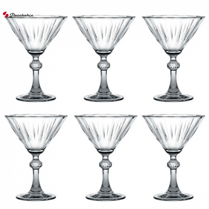 Comanda pe alir.md un set pentru martini DIAMOND 238 ml, 6 bucăți
